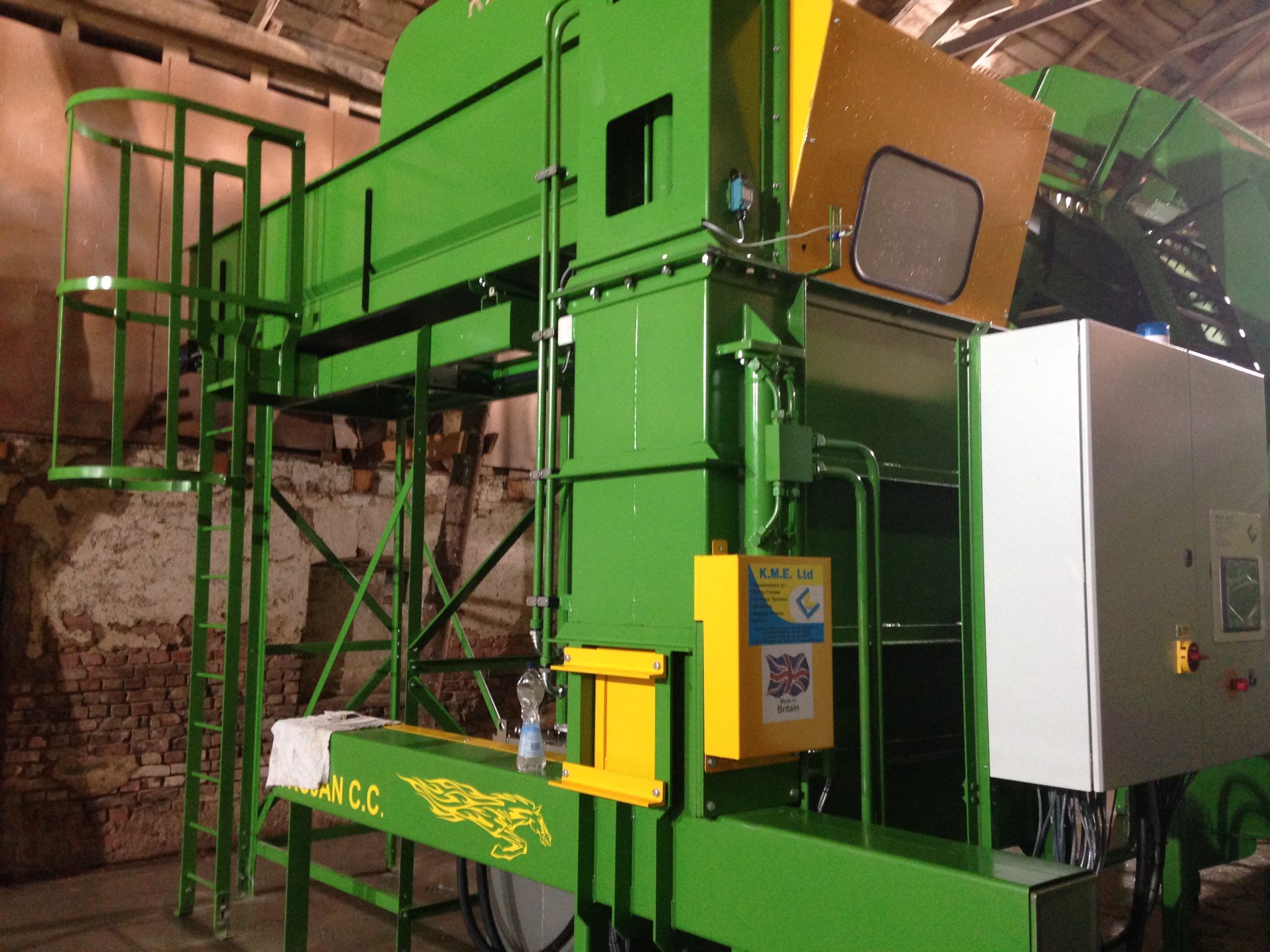 Haylage packing system into Sweden - KME Ltd