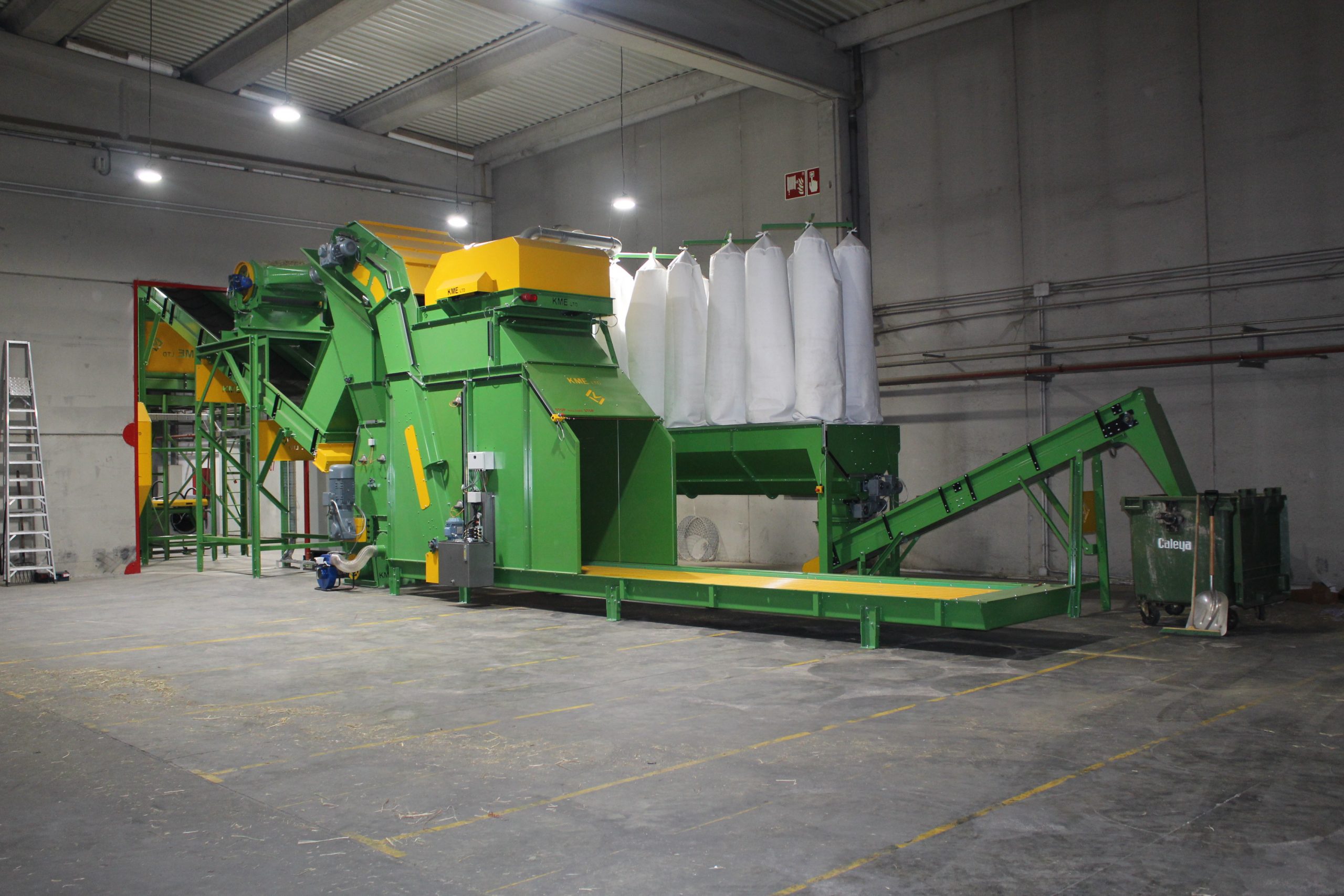 Bale breaker for any operation - Ken Mills Engineering Ltd